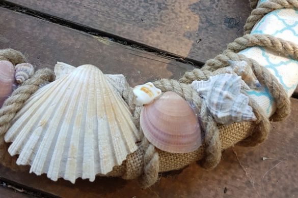 DIY Shell Wreath - Ask Mama MOE